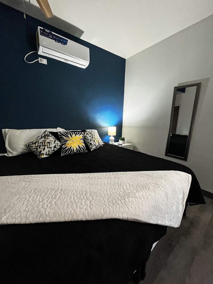 Axel Suites (Apartment 1-b) We Invoice - Delicias
