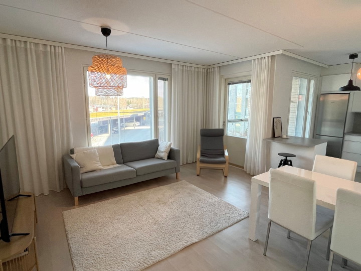 Modern Lakefront Two-bedroom + Free Carport - Jyväskylä