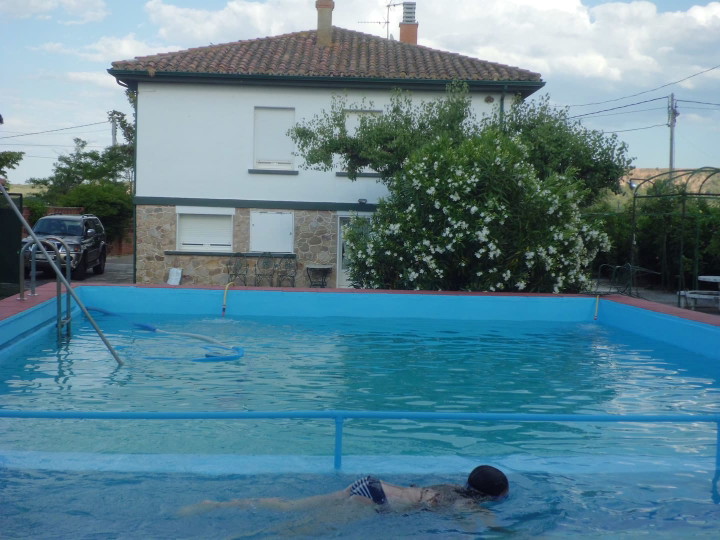 Chalet With Garden, Barbecue And Pool In Logroño - La Rioja, España