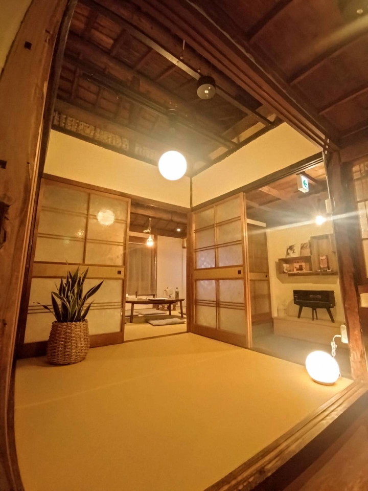 Stay By The Sea - A Relaxing Retreat In An Old Private House Surrounded By The Sound Of The Waves And Lights - Matsuyama