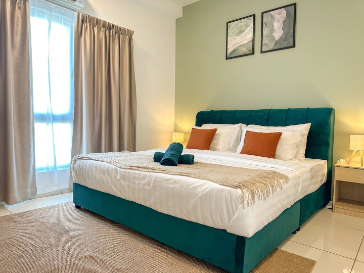 Easy Check In Emira Residence (2-4 Pax) - Malaysia