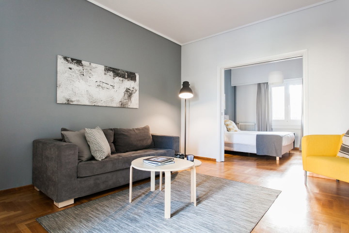 Explore Athens From A Bright And Spacious Apartment In Plaka - Atenas