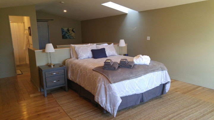Ravenstone Beach House B&b On Denman Island - Hornby Island