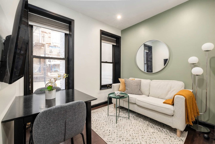 The Lenox  Vibe 8644 - Manhattan, NY