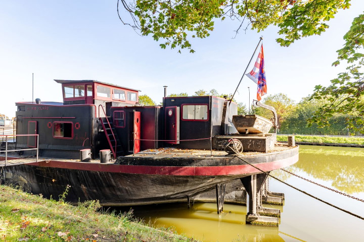 Roef Van Woonschip Ms Rio Claro (Schipperswoning) - Bruges