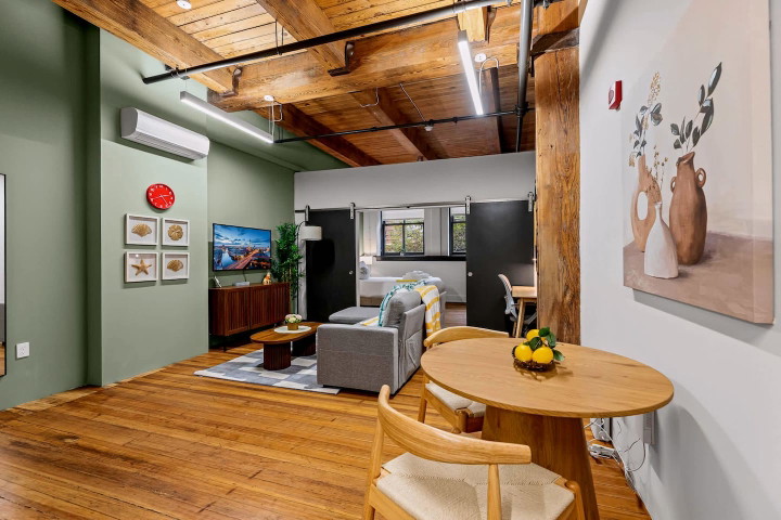 Historic Loft In Downtown Kcmo | Free Parking - Kansas City, KS
