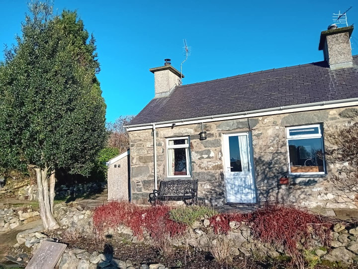 Authentic Cottage - Wood Burner - Mountain Views - Llŷn Peninsula