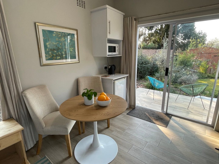 Tranquil Garden Cottage - Randburg