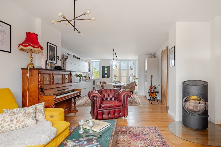 120 Sqm2 Penthouse/attic Apartment + Sauna + Fireplace - Berlin