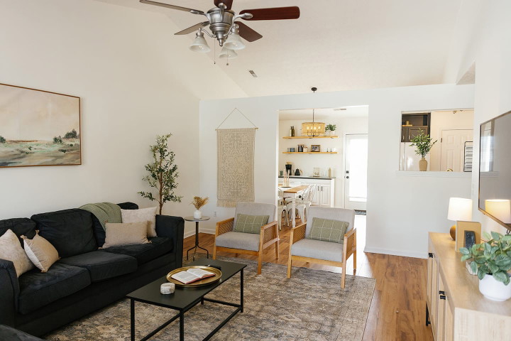 Peaceful Modern Stay W/ Yard | Near Ky Horsepark - Georgetown, KY