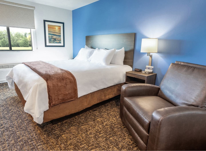 Lovely Room + Kitchenette In Peaceful Unit - Saint Joseph, MO