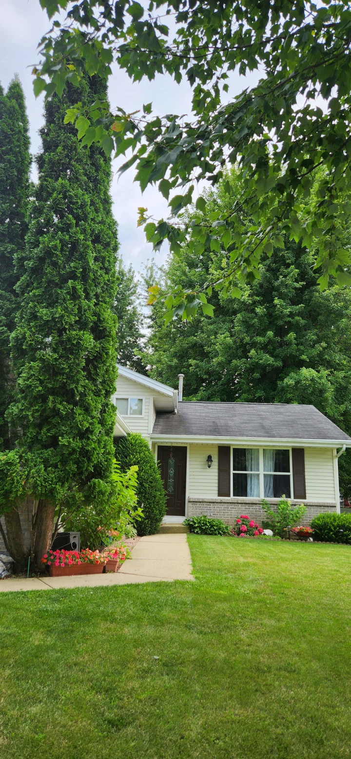 Your Home Away From Home In Rkf Pet Friendly - Rockford, IL