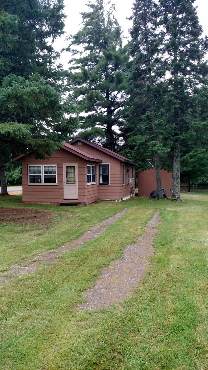 Cozy Cabin  On The Er Chain And The Golf Course - Eagle River, WI