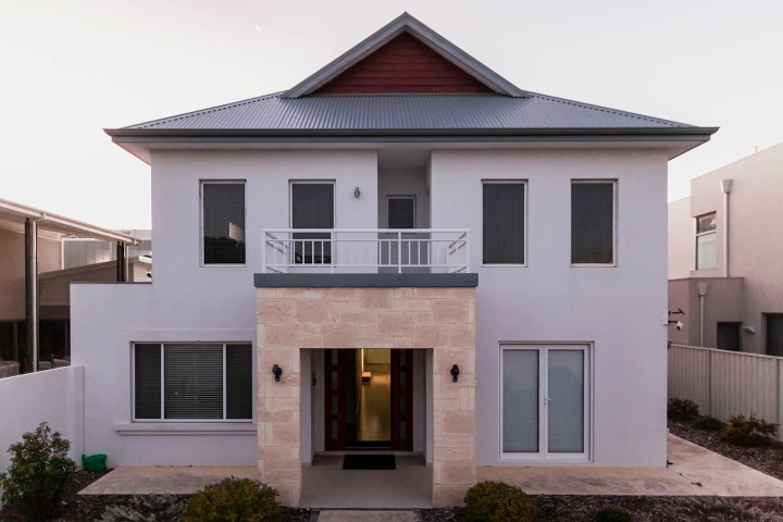 Southbeach-house - Stylish & Spacious Beach Mansion - Melville