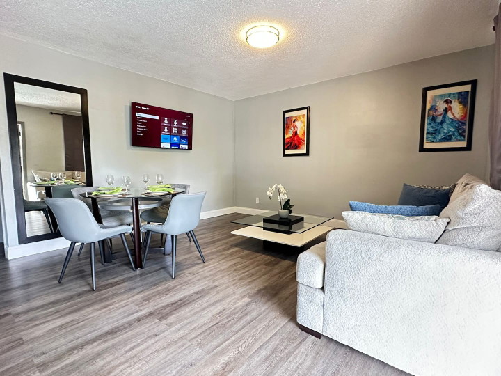 1 Bedroom King Suite, Pool, Kitchen, Bbq - Dania Beach, FL