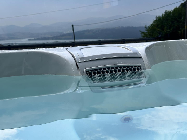 3 - Castle View Pod With Hot Tub - Llandudno