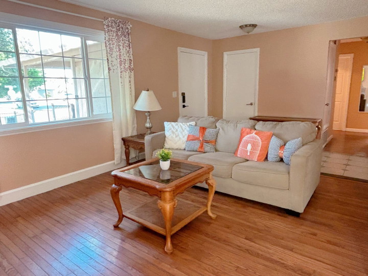 Charming Home In Fairfield, Perfect For Getaways! - Fairfield, CA