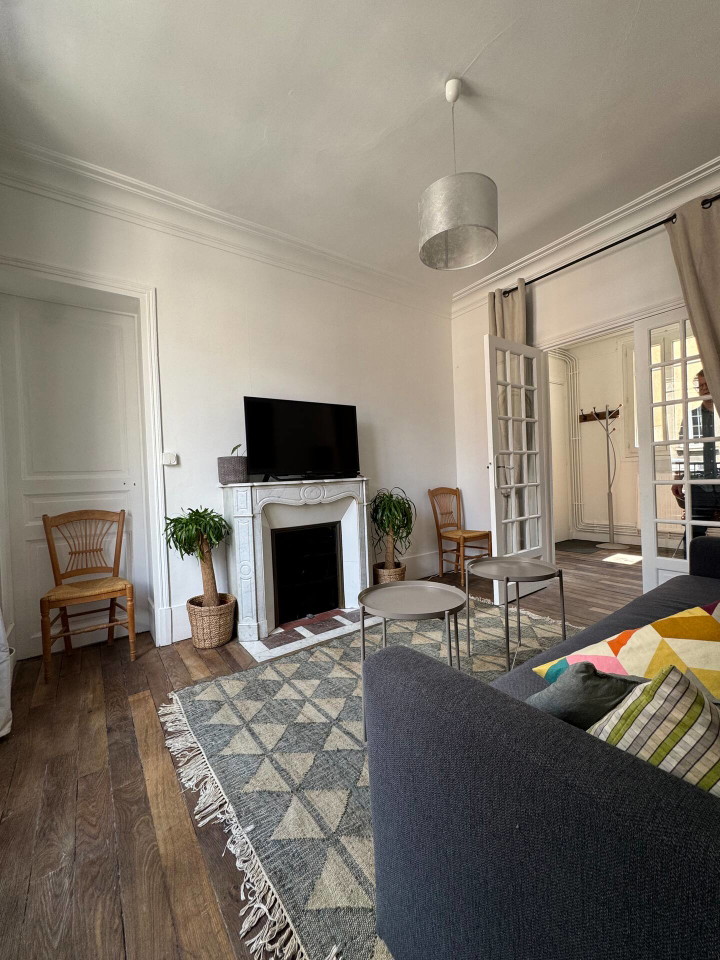 Elegance, Charm, Very Central Reims - 70 M2 - Reims
