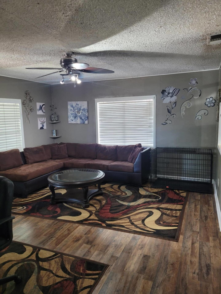 Hom4u! Pet Friendly, Fenced Yard Caverns Park23min - Carlsbad, NM