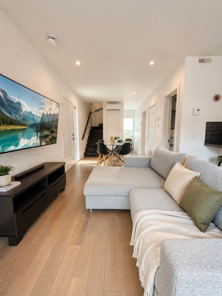Modern And Stylish - Montreal