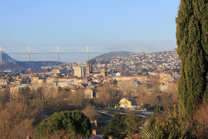 Bright Apartment View Viaduct + Garden + Private Parking - Millau
