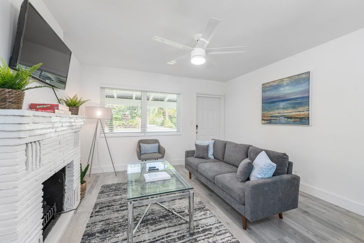 Relaxing Home With Huge Yard Close To Everything! - Fort Lauderdale