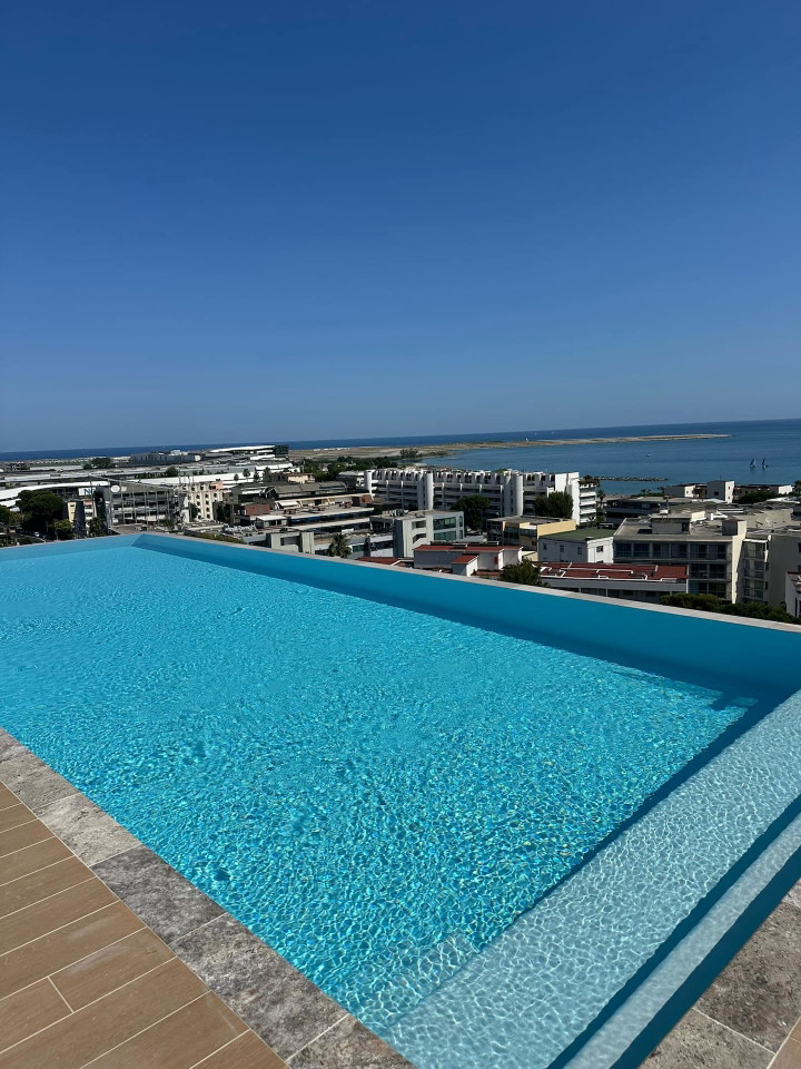 Seaside View Studio Piscine Rooftop - Saint-Laurent-du-Var