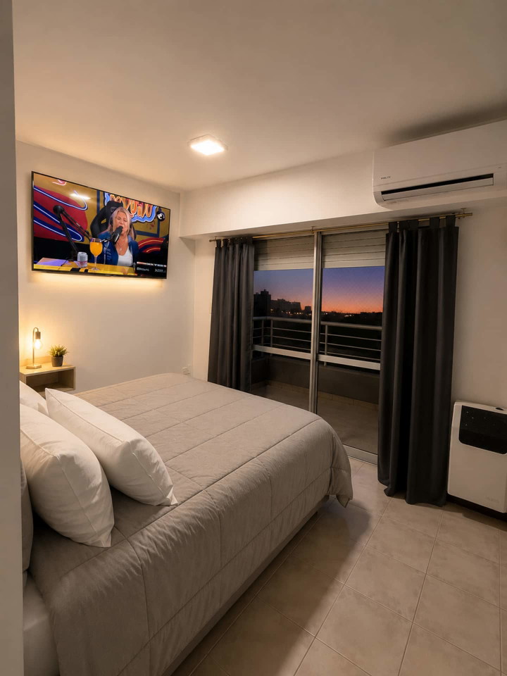 Moderno Alojamiento Con Balcon Al Frente - Rosario