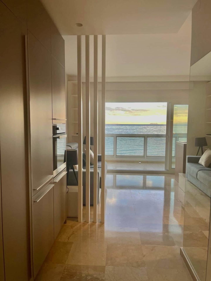 Luxury Studio In First Beachline - Marbella
