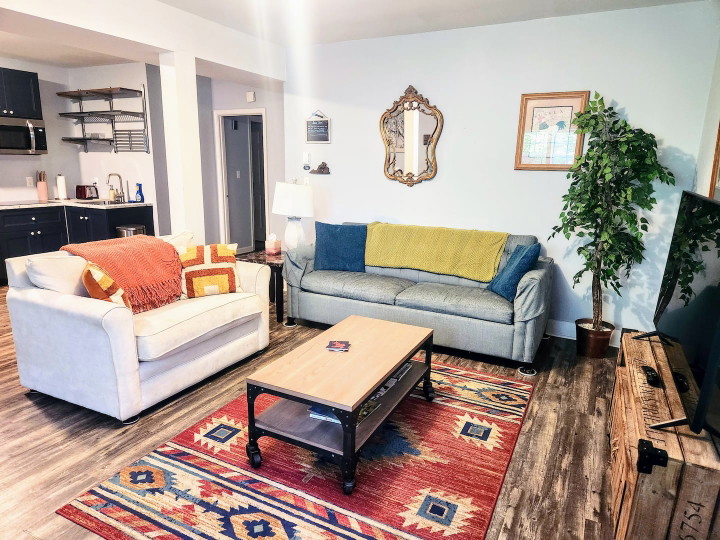 Private 2-bdrm Apartment 1 Mile From Downtown Mall - Charlottesville, VA