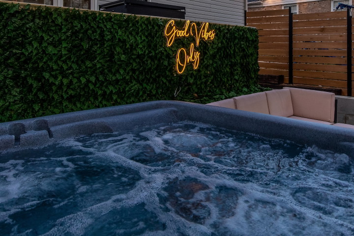 Spacious; 2 Mins From Hpu;hot Tub;good For Groups! - High Point, NC