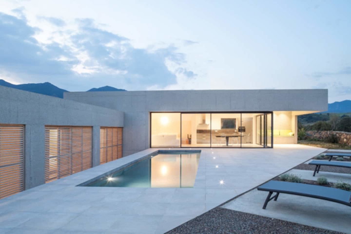Architektenhaus Mit Beheiztem Pool - Korsika