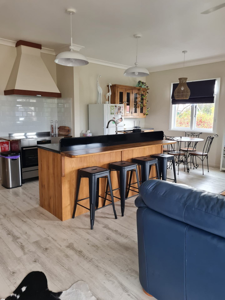 Welcome To Laurel House, Your Home Away From Home! - Armidale