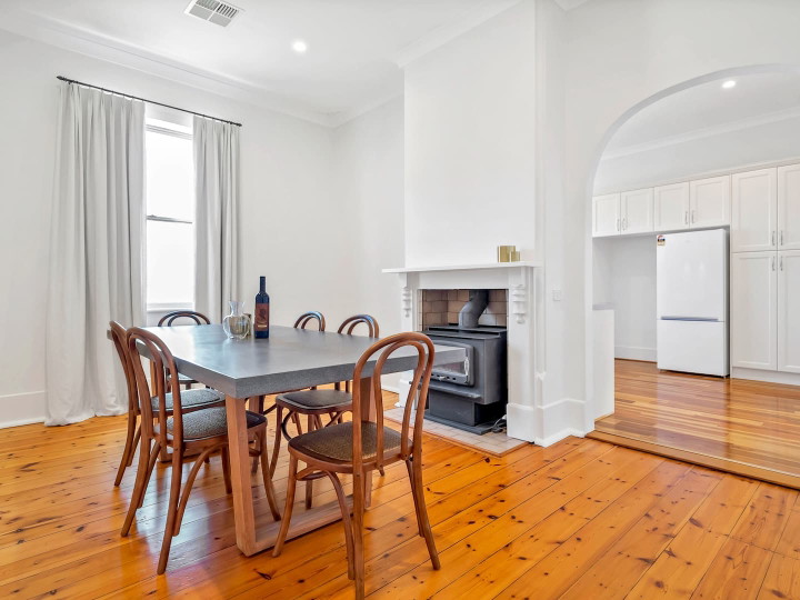 'Mattschoss House C1890' Modern Farm House - Central Location - Barossa Valley