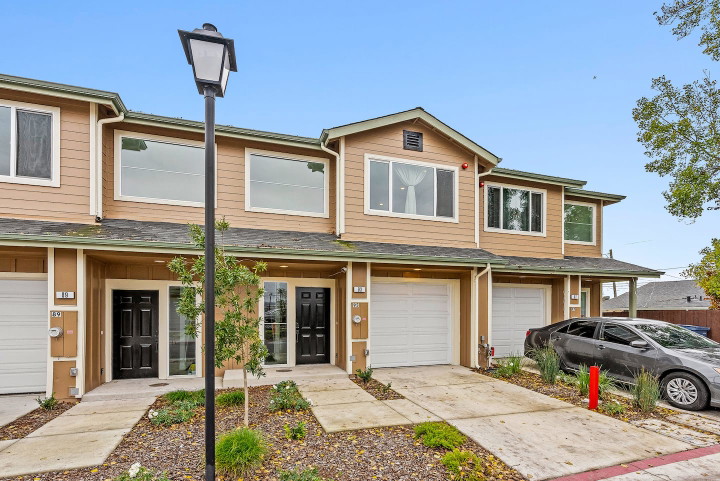 Free Ev Charging! 2 Condos Btwn Santacruz&monterey - Watsonville, CA