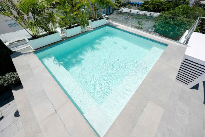 Sleeps 6/ Pool+parking Near La Placita - San Juan