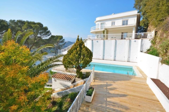 Villa For 14 People · Swimming Pool & Tennis Court · Côte Dazur - Vence