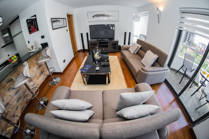 Duplex Premium Serviced Apt With Infinity Pool - Nairobi