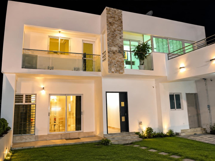 Belle Villa De 5 Chambres Autonomes, Bonoumin - Abidjan