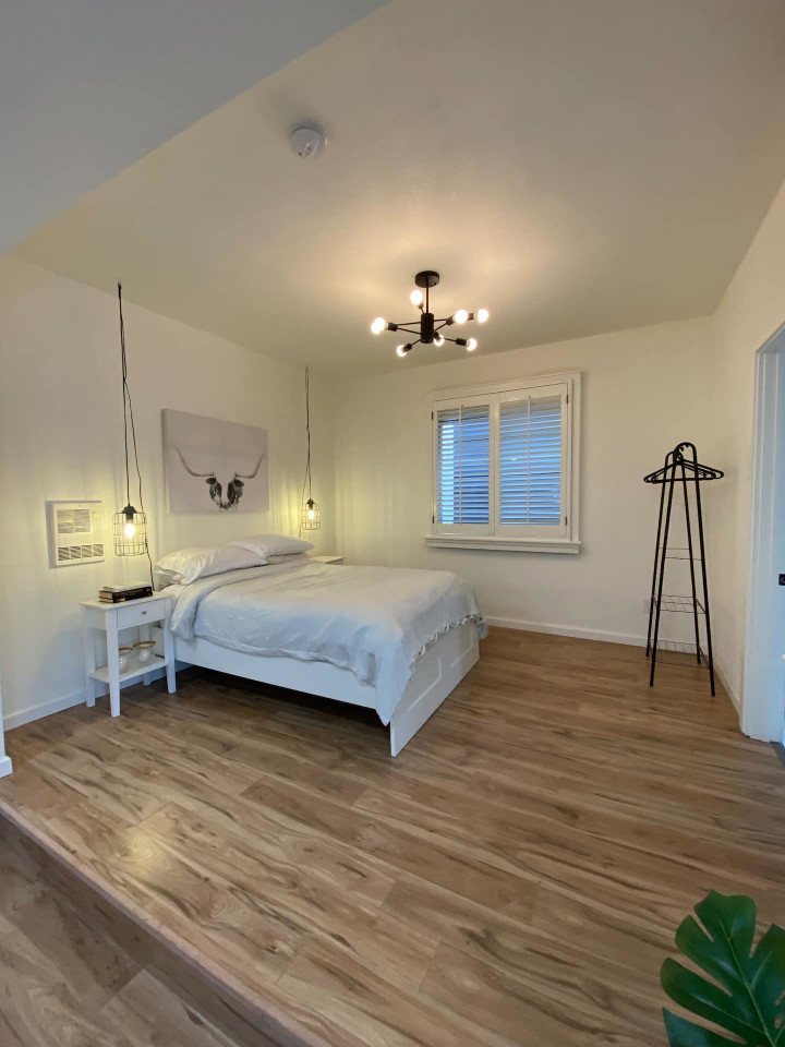 Gorgeously Renovated And Staged Studio W/ Backyard - Oakland, CA