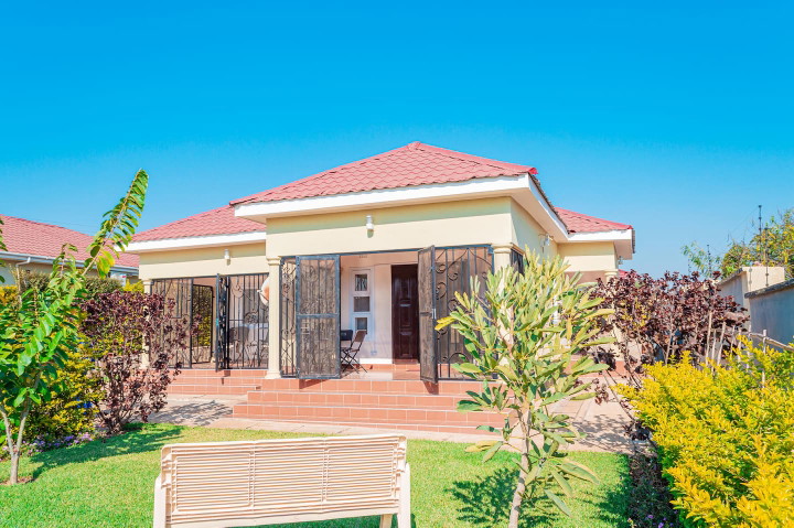 Maison De 2 Chambres Avec Wifi, Eau Et éLectricité De Secours - Lilongwe