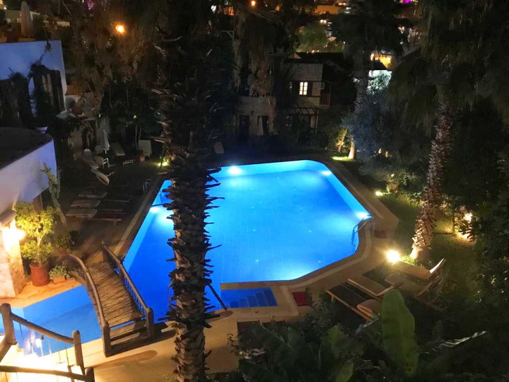 Villa With Garden & Shared Pool  4 Min From Beach - Kalkan