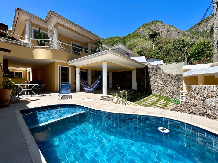 House In Itacoatiara Beach, Exclusive Area - Niterói