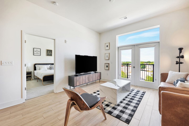 Elegant 1br Apt With Upscale Gym - Wichita, KS