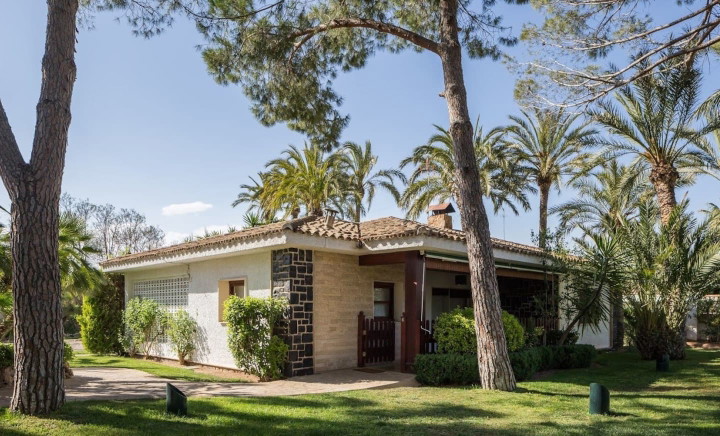 Villa (6p) In Beautiful Resort 10 Km From Valencia - Bétera