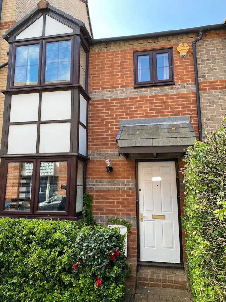 Townhouse For 5, Near The Oracle, Fast Wifi, Patio - Berkshire