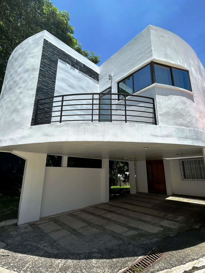 House With Integrated Technology | Casarelaxsv - San Salvador