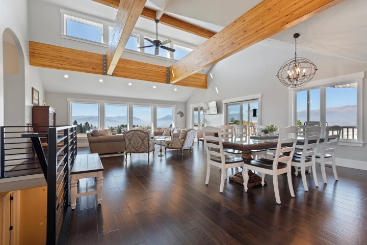 Stunning Views, Sleeps 10, Firepit, Decks, Hot Tub - Midway, UT