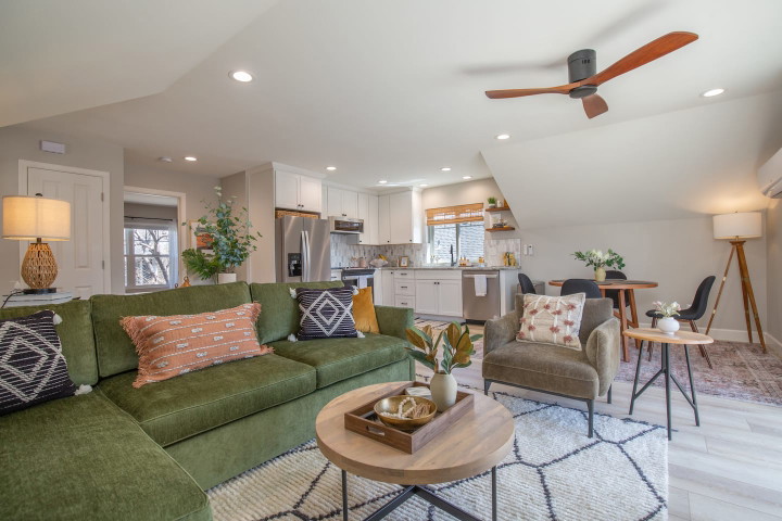 Modern Midtown Loft Walk Everywhere! - Reno, NV