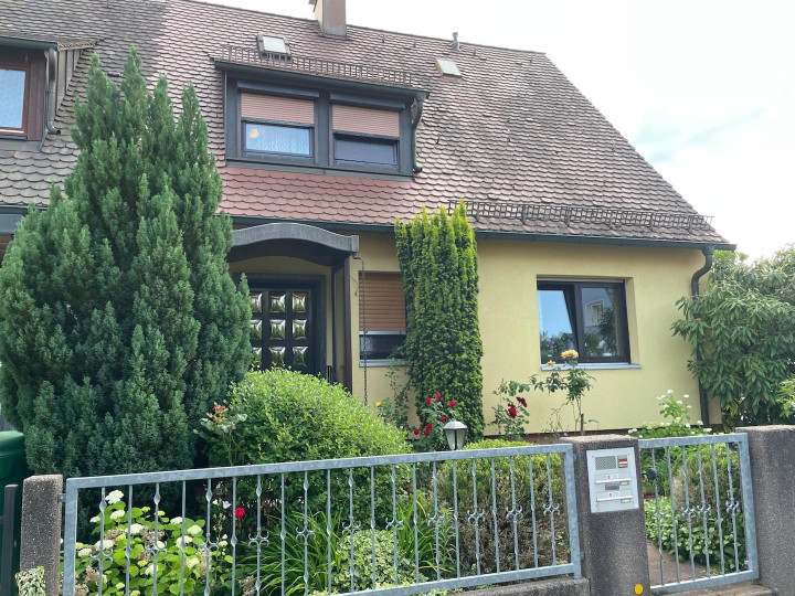 Charming Garden Home, Terrace & 2 Parking Spaces - Nürnberg